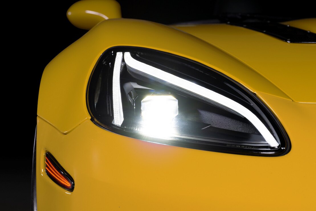 Corvette C6 (05-13) XB LED Headlights | Morimoto LF2-778